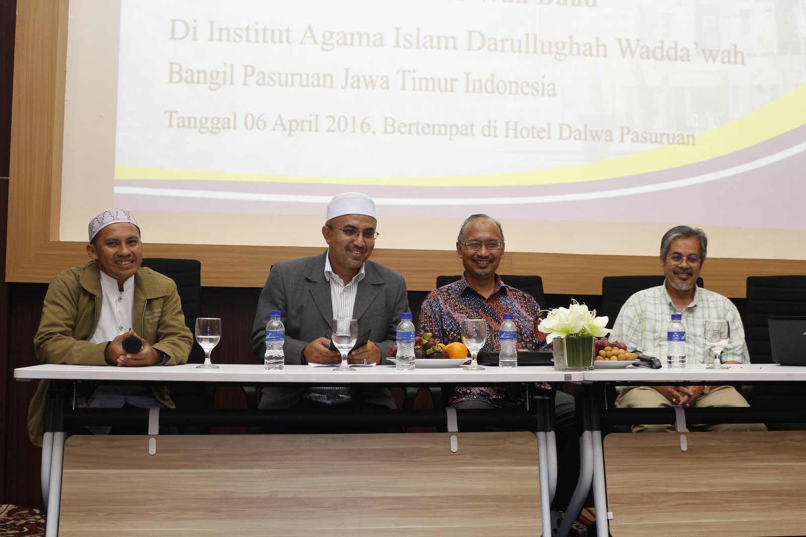 Seminar Internasional - UII DALWA